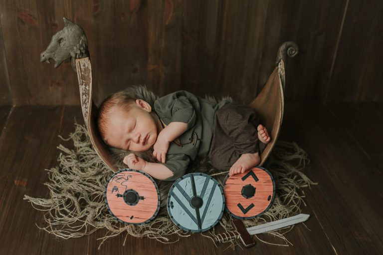 Viking theme newborn photoshoot - Norway newborn photographer